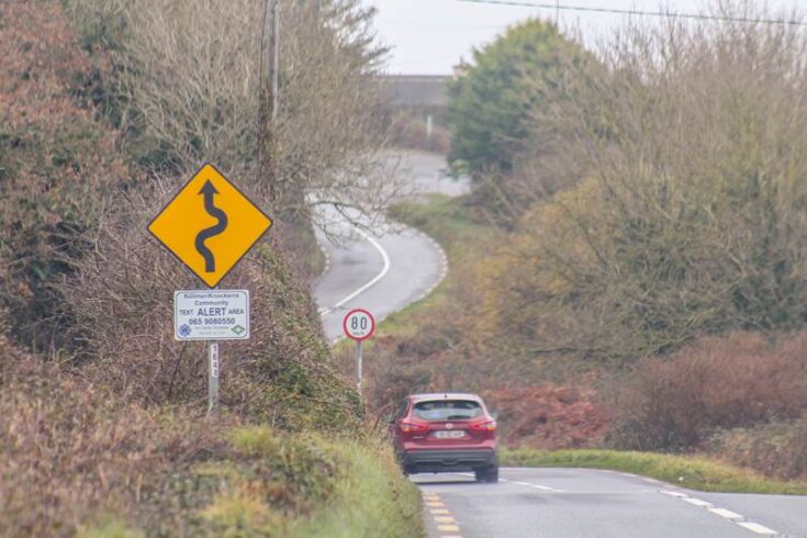 Driving In Ireland: How To Stay Safe On Your Ireland Road Trip Vacation ...